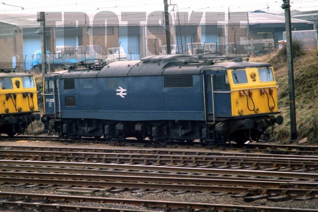 35MM SLIDE BR British Railways Electric Loco Class 76 76035 Rotherwood ...