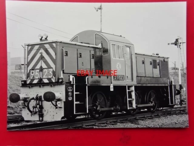 PHOTO CLASS 14 Loco No D9523 At Loughborough £3.05 - PicClick UK