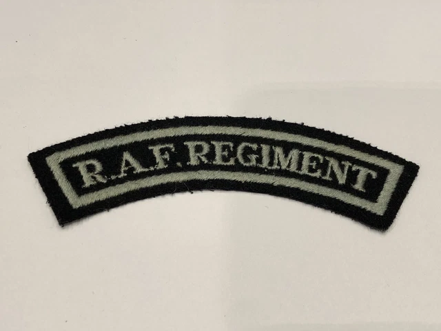 RAF REGIMENT CLOTH Épaule Title (Royal Air Force Regiment) EUR 11,83 ...