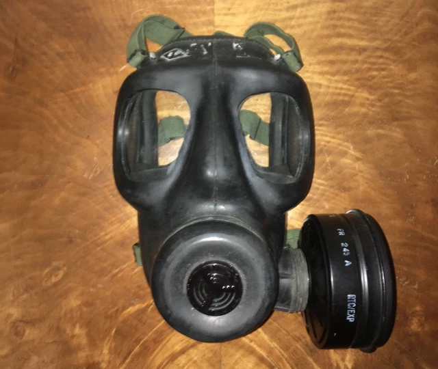 BRITISH ARMY AVON S6 Gas Mask Respirator dated 1971 £55.00 - PicClick UK