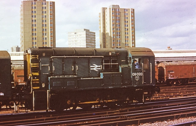 ORIGINAL 35MM RAILWAY Class 09 09020 Cardiff June 1986 + Copyright £2. ...