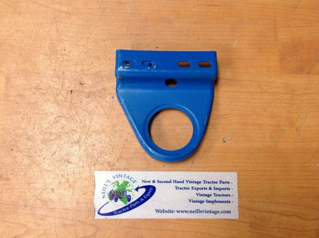 FORDSON DEXTA MAJOR Tractor Radiator Filler Neck Bracket £20.00 ...