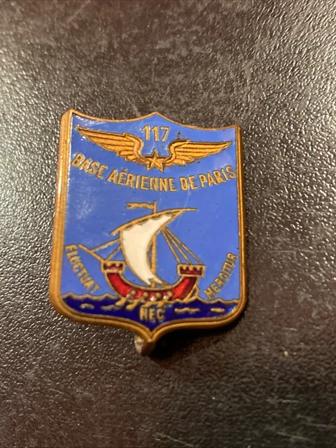 RARE INSIGNE MILITAIRE Base Aérienne 117, PARIS, émail EUR 12,00 ...