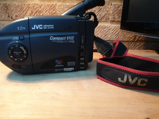 JVC VIDEO CAMERA Recorder Compact VHS Videomovie GR-AX46 read ...
