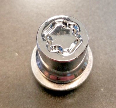 TOYOTA ALLOY WHEEL Lock Set 00276-00900 Genuine Toyota Accessory ...