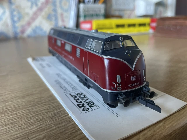 ROCO 43522 HO gauge DB V200 diesel loco in red & black livery £37.08 ...