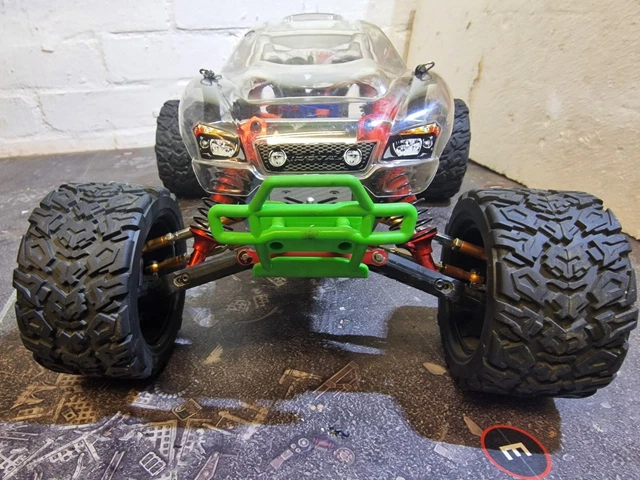 TRAXXAS RUSTLER BL2S 2WD With Battery and Controller. £250.30 - PicClick UK