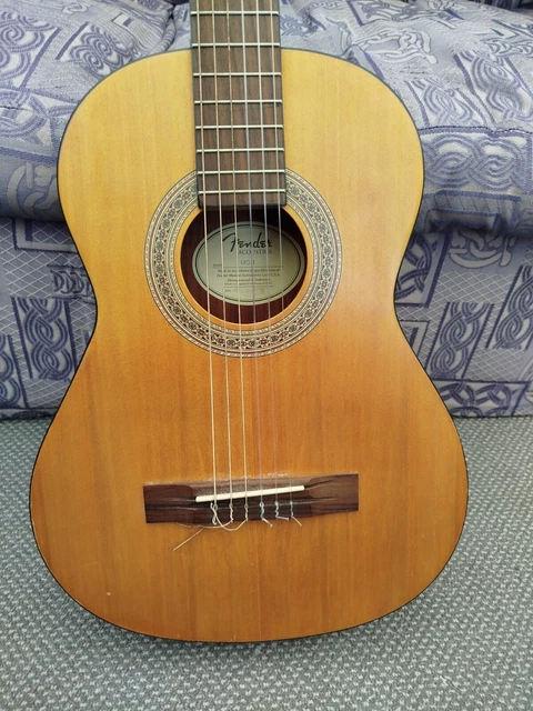 FENDER 3/4 SIZE Acoustic Guitar. Nylon String Classical Guitar MC-1 £70 ...