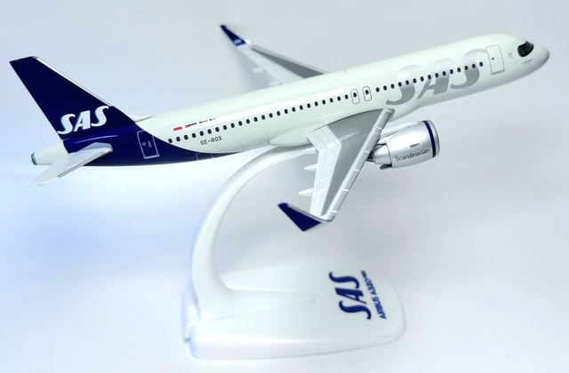 AIRBUS A320NEO SAS Scandinavian Airlines Snap Fit Collectors Model ...