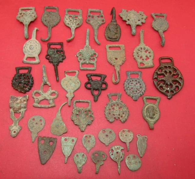 ANGLO SAXON MEDIEVAL & Post Bronze Hook Clothes Fasteners Complete ...