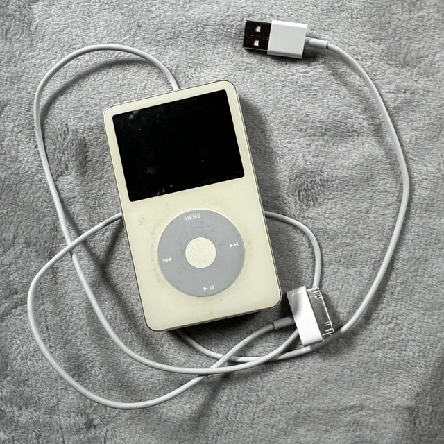APPLE IPOD CLASSIC 5th Generation Enhanced 80 GB White Factory Reset 12 ...