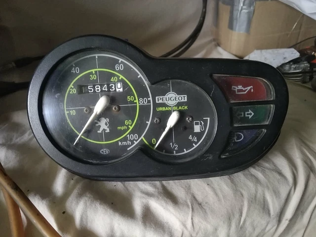 COMPTEUR SCOOTER PEUGEOT Trekker 50 Urban Black 15843 Kms EUR 39,90 ...