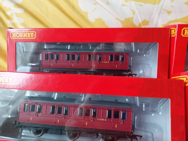 HORNBY R40078 BR 6 Wheel 1st/3rd Class Coaches 00 Gauge £40.00 ...