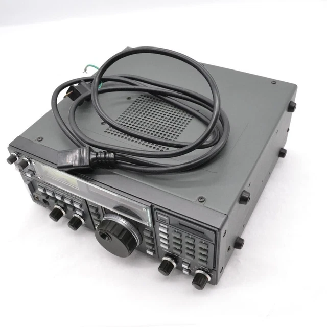 ICOM IC-R7000 COMMUNICATIONS Receiver HF/VHF/UHF/FM/AM w/AC cable Junk ...