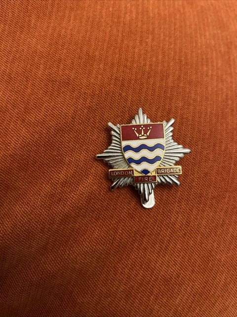 LONDON FIRE BRIGADE Cap Badge Obsolete British Fire Service Cap Badge ...