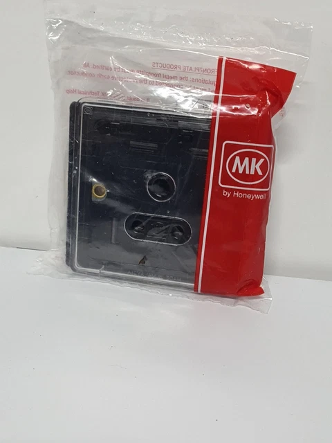 MK MH4381BLKC DIMENSIONS 5A 1 Gang Unswitched Socket Module Black £9.50 ...