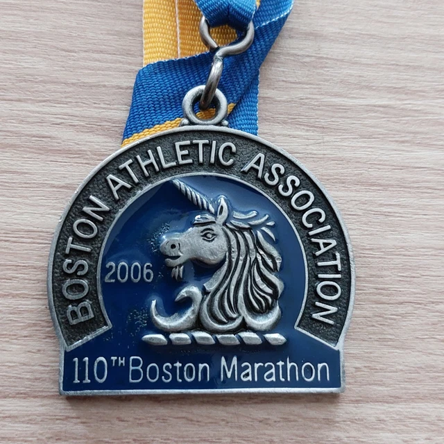 BOSTON MARATHON 2006 110th B.A.A Finishers Medal £74.00 - PicClick UK