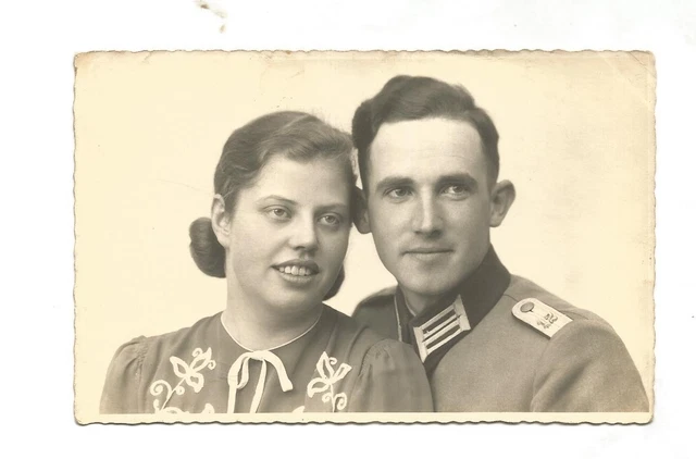 FOTO AK Porträt Offizier der Wehrmacht WK II mir Frau EUR 1,61 ...