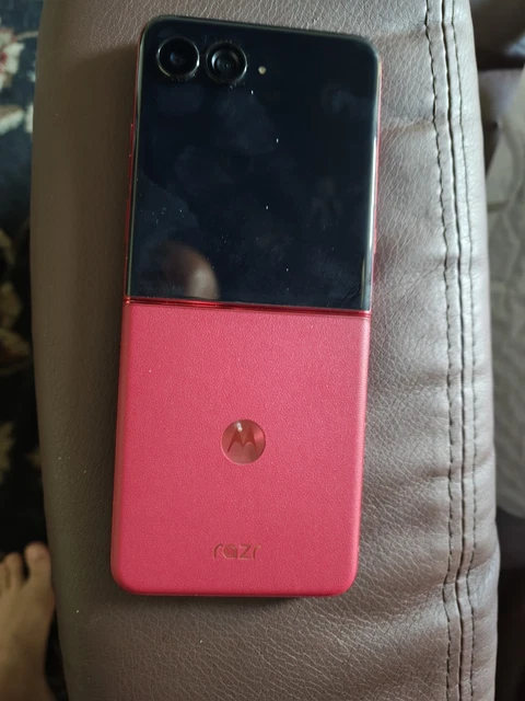 MOTOROLA RAZR 2025 - 512GB Pantone Rio Red ATT Locked $1,146.44 ...