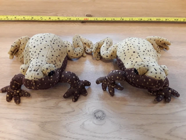 WILD REPUBLIC PAIR Forest Tree Frog with Sound Soft Toy Plush Amphibian ...
