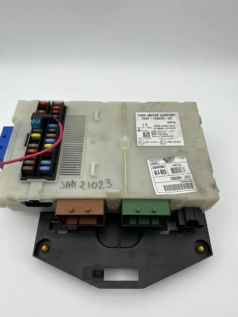 FORD MONDEO MK4 Body Control Module Fuse Box 7G9T-14A073-Cf 1681101 ...