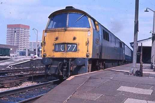 ORIGINAL COLOUR SLIDE of D1067 BR class 52 Western diesel hydraulic ...