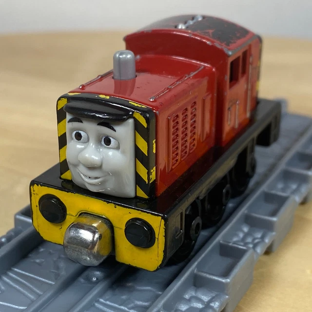 THOMAS THE TANK Engine Take and Play SALTY Engine £10.99 - PicClick UK