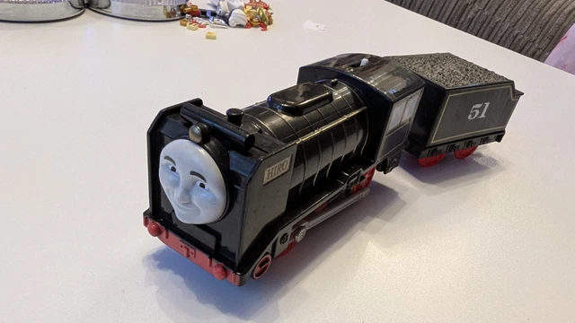 HIRO - TOMY Trackmaster Thomas the Tank Engine Train and Tender Black ...