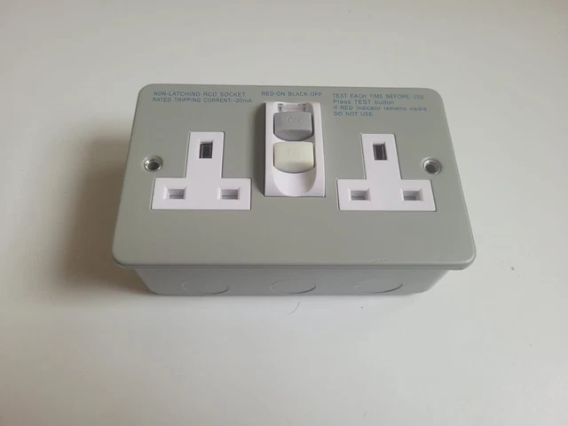 NEWLEC 13A 2 gang Metal clad RCD Double Socket 13A NL8400/2 RCD/ (Brand ...