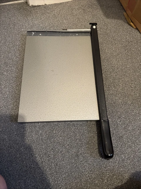 VINTAGE ATLAS METAL Paper Cutter Guillotine 10 x 14" Made In England £ ...