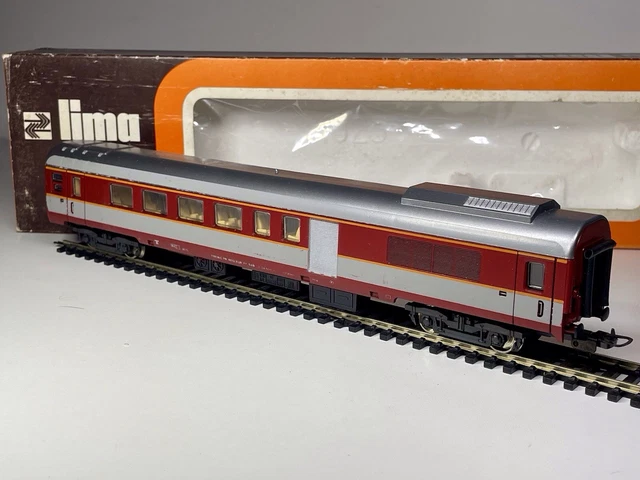 LIMA 9311 HO French SNCF UIC Express Baggage Coach Red & Grey Livery ...