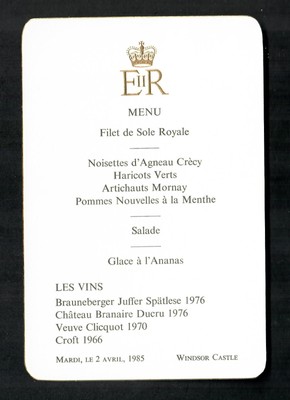 ROYAL MENU QUEEN ELIZABETH II WINDSOR CASTLE 2nd APRIL 1985 £39.50 ...