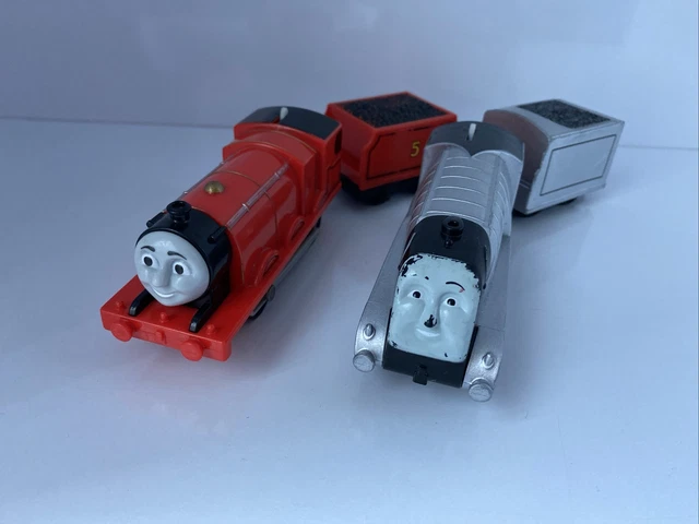 TRACKMASTER REVOLUTION THOMAS The Tank Engine Battery Trains James ...