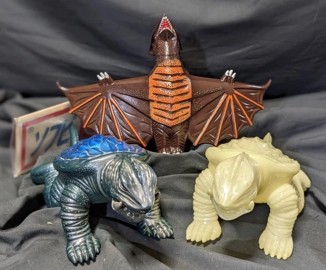 LOT DE 3 figurines en vinyle souple Gamera Flying Gyaos Marsan d ...