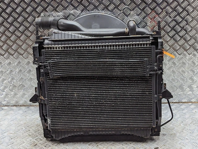 LAND ROVER DISCOVERY 4 Radiator Pack 3.0 / 306Dt Diesel Lr4 2013 £71.99 ...