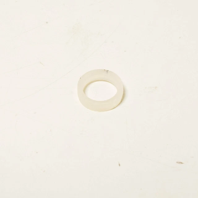 NEU VW GOLF Mk3 Variante Schaltgetriebe Zwischenring 191711238B Oem £5. ...