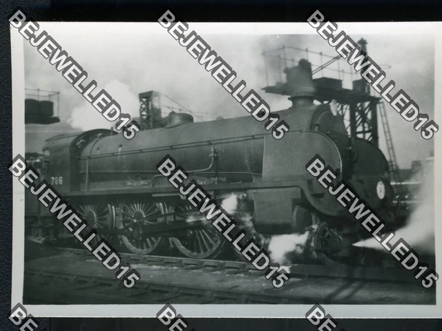 OLD PHOTO.BRITISH RAILWAY Steam Locomotive.No.786 In 1947,,Waterloo ...