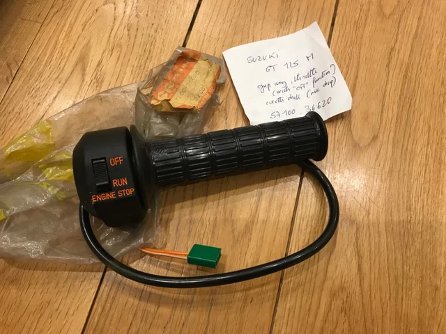SUZUKI GT 125 M, poignée neuve droite / NOS genuine grip assy RH ...