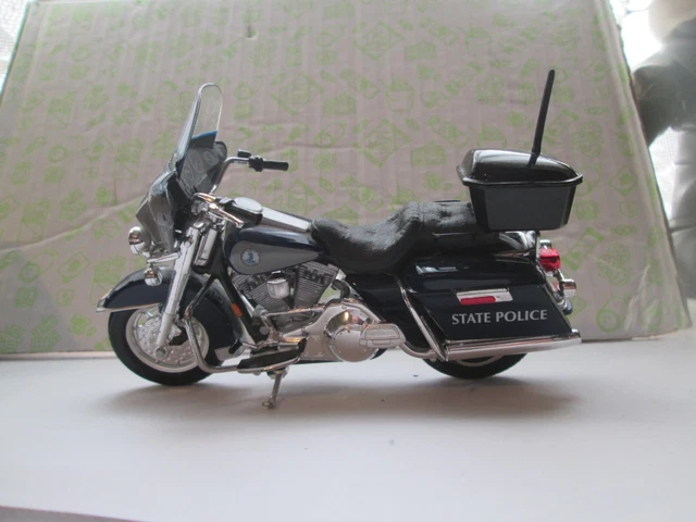 HARLEY DAVIDSON STATE Police 1-18 Scale Maisto Motorcycle Model £6.99 ...