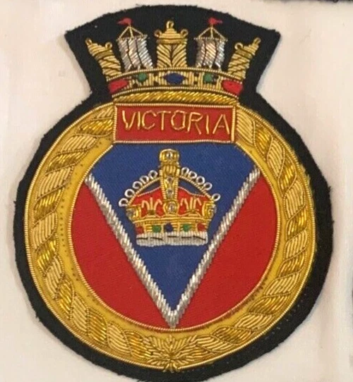 VINTAGE ROYAL CREST Victoria patch Gold with threaded embroidery Crown ...