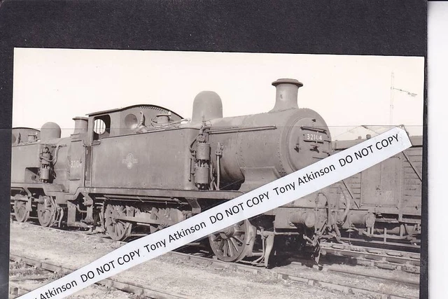 BR (SOUTHERN) - E2 Class 0-6-0T 32104 @ Southampton Docks Photo #11519 ...