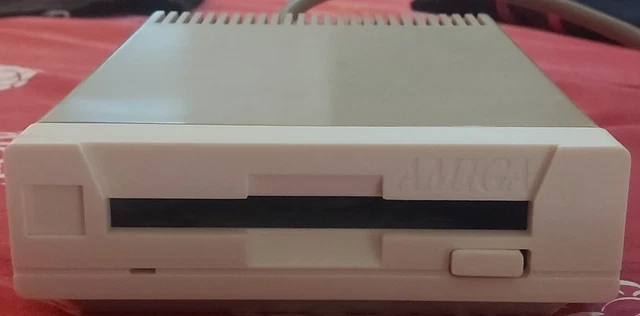 AMIGA 1011 LETTORE Floppy Drive Commodore Amiga 500 600 1200 4000 2000 EUR 145,00 - PicClick IT