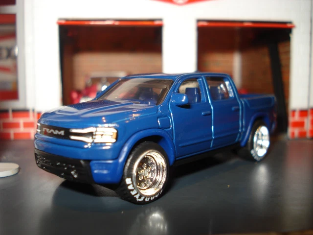 2025 DODGE RAM Rev Pickup Truck Custom Edition 1/64 Mb Custom Chrome ...