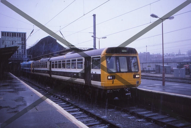 RAILWAY LOCOMOTIVE 35MM Slide – Class 142 Dmu Railcar At Preston ...