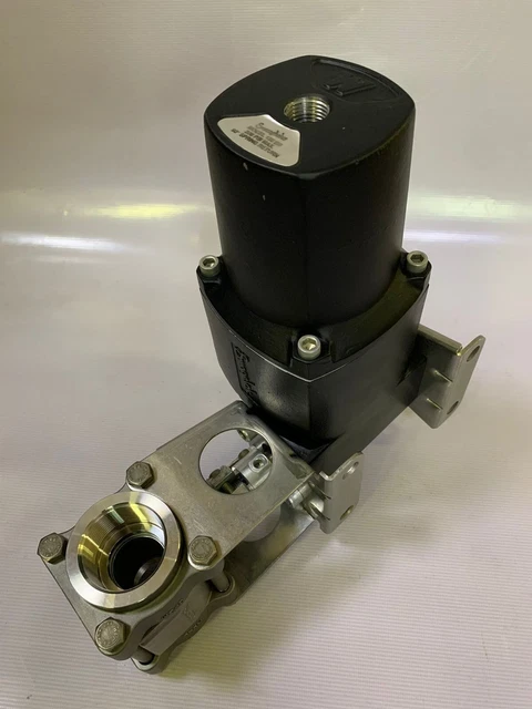 SWAGELOK / PNEUMATIC Spring Return Actuator / 135SR / SS-67TF24-350 ...