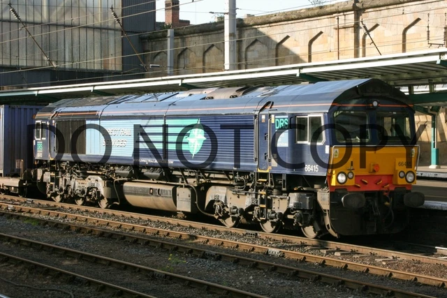UK DIESEL TRAIN Railway Photograph Of Class 66 66415 Loco. Rm66-556 £1. ...