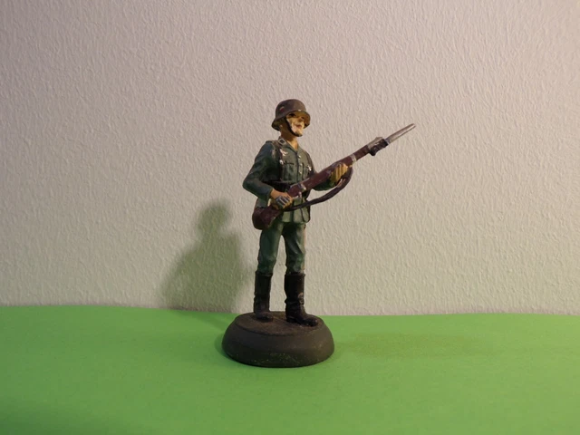 GERMAN INFANTRY SOLDIER Metal 1-32 54Mm Painted Metal Ww2 Wwii Fixed ...