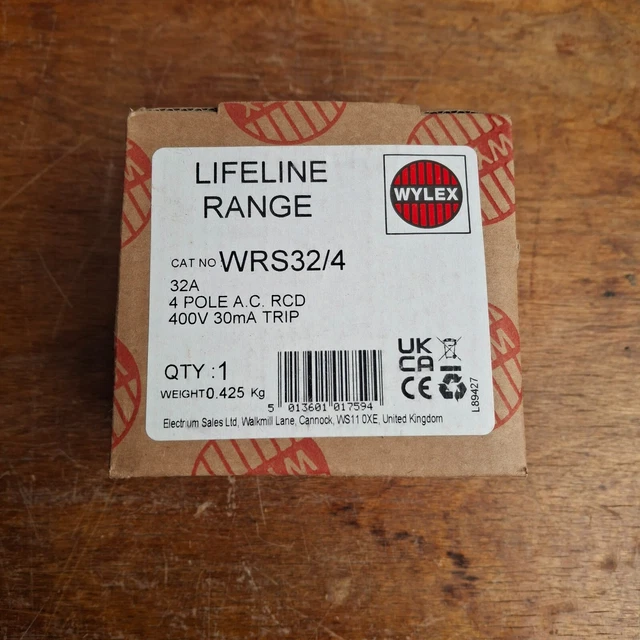 WYLEX LIFELINE RANGE wrs32/4 32a 4 pole A.C RCD 400 v 30mA trip switch ...