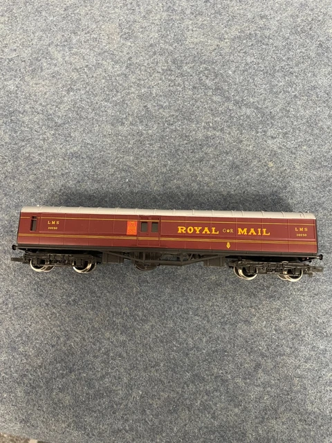 HORNBY 30250 GAUGE LMS Model Railway Royal Mail Train Coach GR £20.00 ...