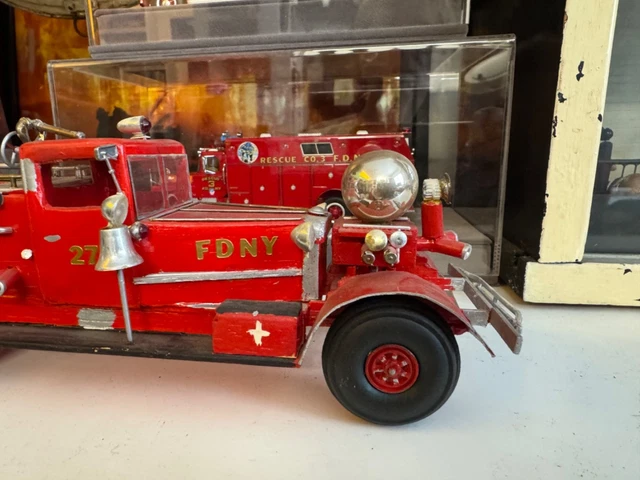 FIRE ENGINE 1938 Ahrens Fox HT FDNY Engine 27 1:32 £204.37 - PicClick UK